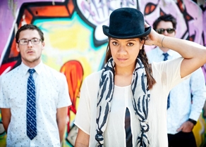 Ladi6 – laut.de – Band