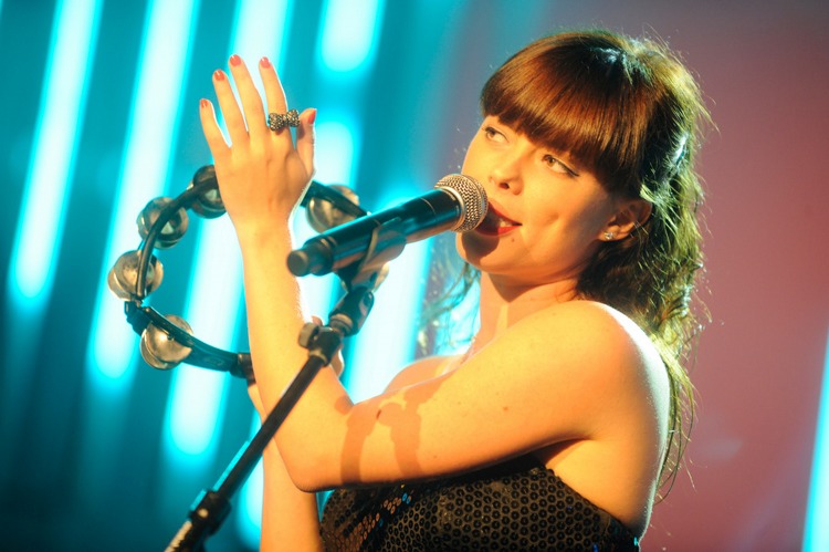 Lenka – Lenka live in Baden-Baden (8/11) – Irgendwas fehlt bei Lenka ...