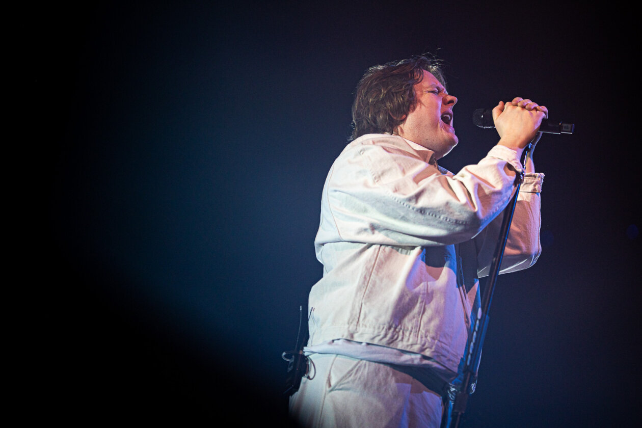 Lewis Capaldi – Lewis Capaldi. (7/23) – Der schottische Singer ...