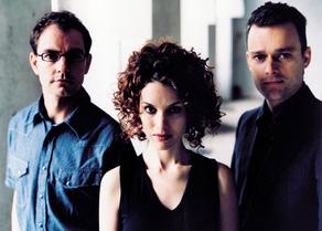 Lyn Leon – laut.de – Band