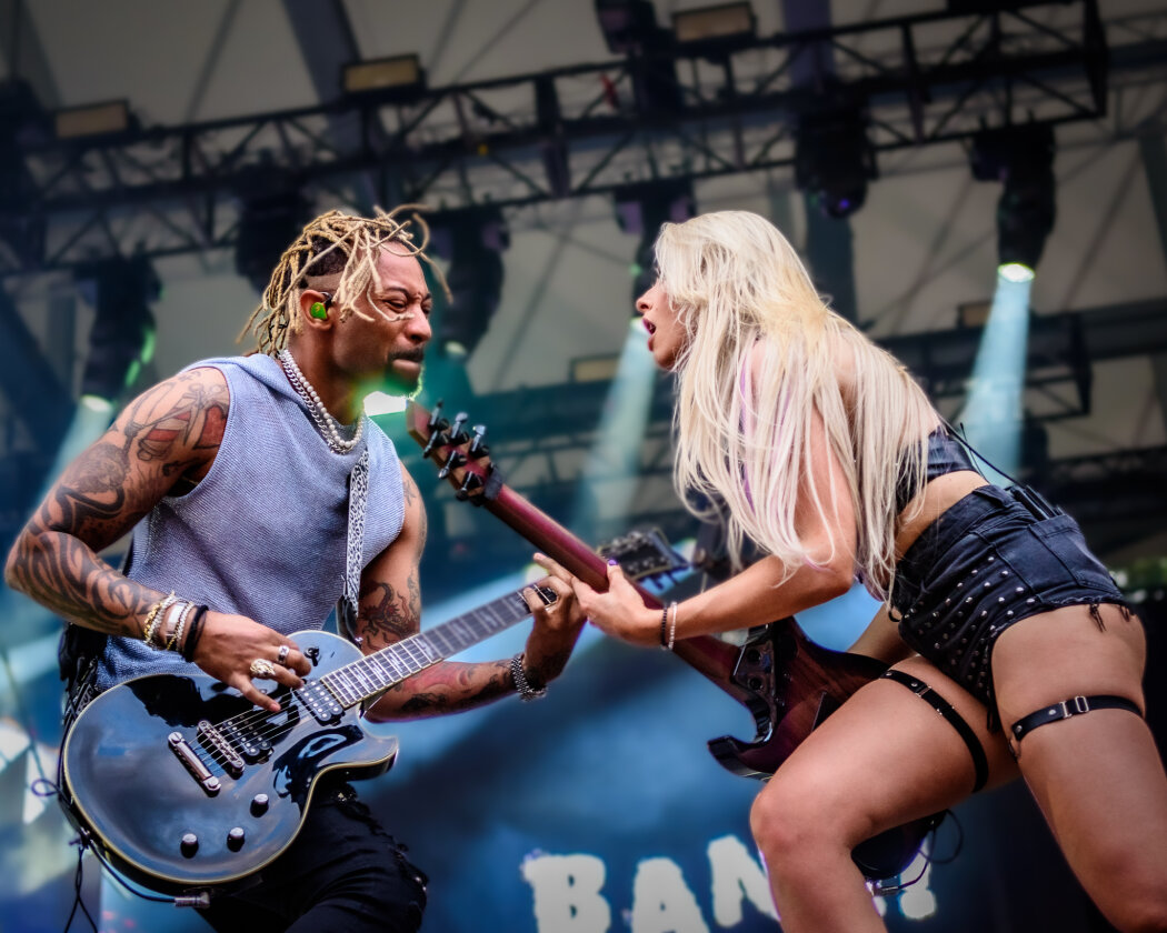 Machine Gun Kelly – Justin Lyon und Sophie Lloyd. (2/23) – Nach den Gigs bei Rock im Park und ...
