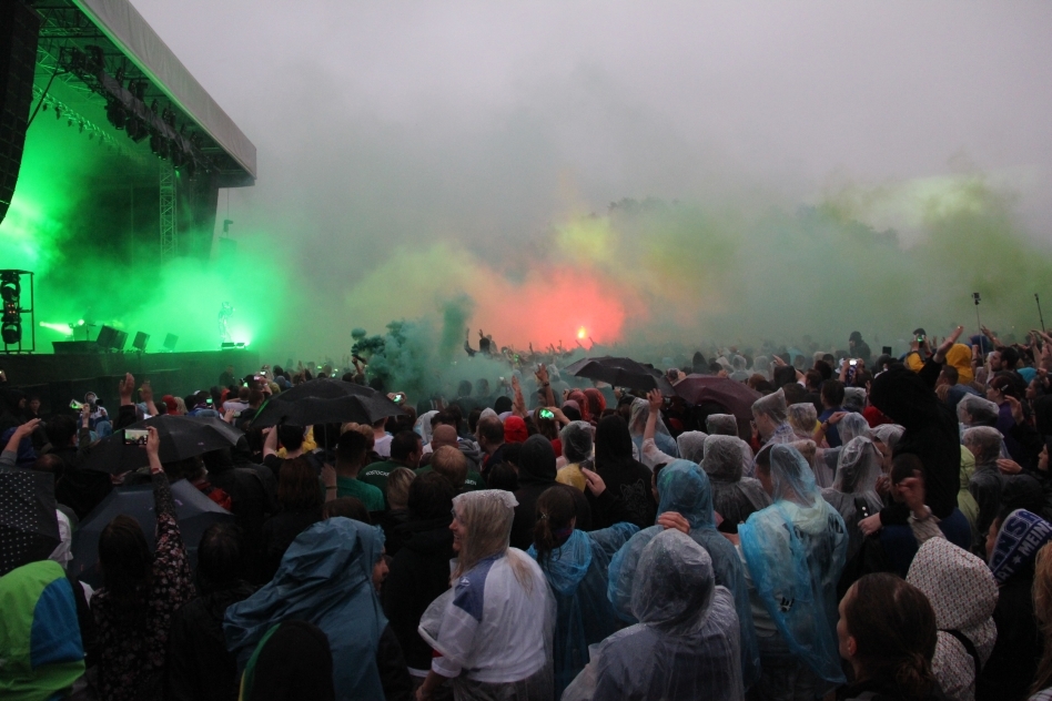 Marteria – Ach ja ... (17/19) – Heimvorteil für den Ex-Hansa-Player ...