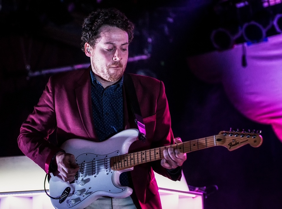 Metronomy – Joseph Mount. (2/11) – Wo die Briten spielen, heißt es ...