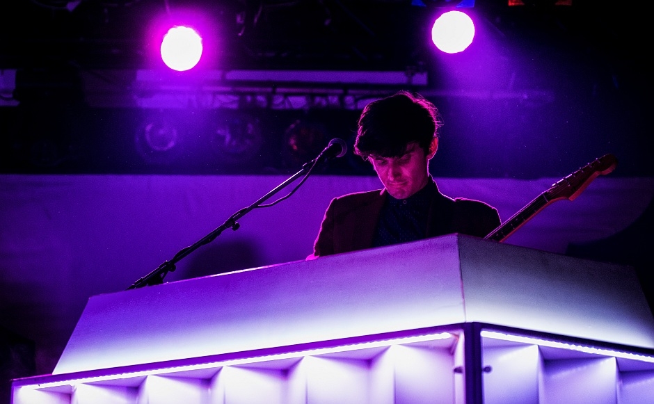 Metronomy – Oscar Cash. (11/11) – Wo die Briten spielen, heißt es ...