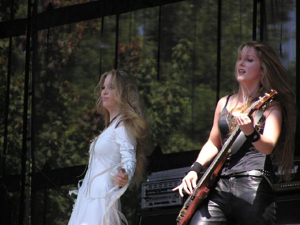 Midnattsol – (9/10) – Ob Mitternacht oder nicht, jedenfalls in der ...