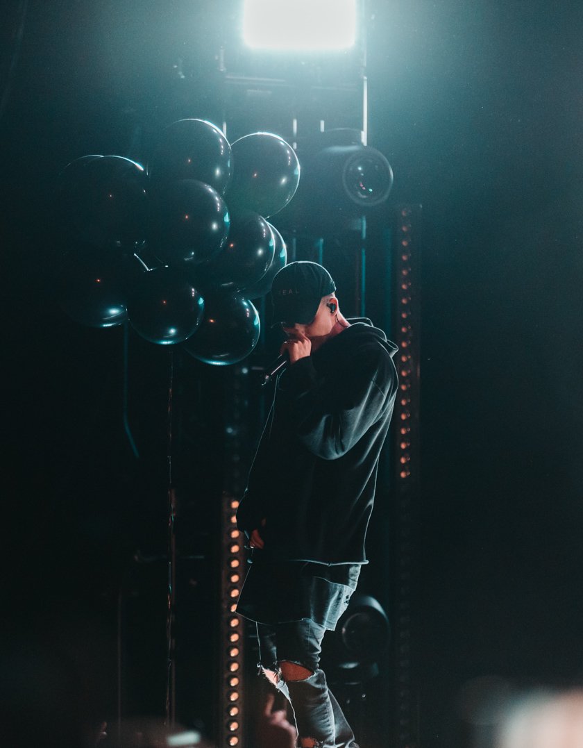 NF – Black Balloons. (6/16) – Spätestens seit 2017 eine internationale ...