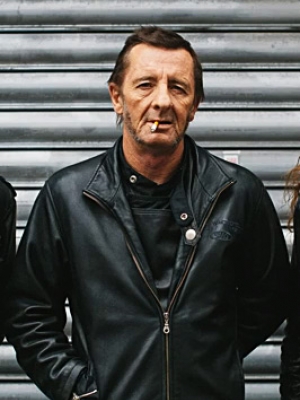 AC/DC: Drummer Phil Rudd gesteht Morddrohung – laut.de – News