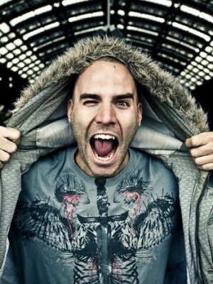 Dr. Knarf: Nach Explosion in Lebensgefahr – laut.de – News