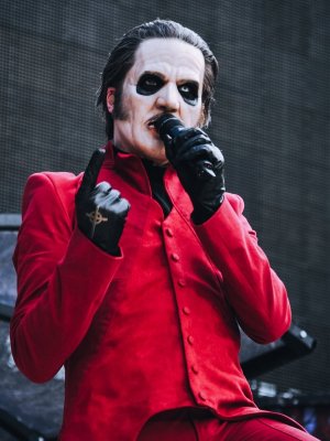 Ghost: Neue Single "Chapter 8: Kiss The Go-Goat" – laut.de – News