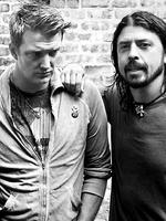 Queens Of The Stone Age: Dave Grohl wird neuer Drummer – laut.de – News