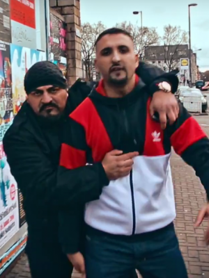 Ssio: Neues Video zu "Sim-Karte" – laut.de – News