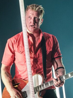 Vorchecking: QOTSA, Cat Stevens, Shindy – laut.de – News