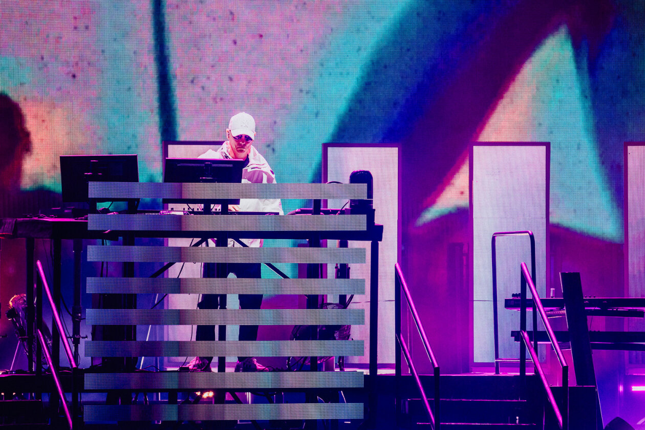 Pet Shop Boys Pet Shop Boys 24 26 Hits Hits Hits Neil Tennant Pet Shop Boys Pet Shop Boys 24 26 Hits Hits Hits Neil Tennant