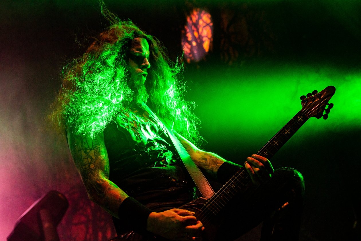 Powerwolf – Charles Greywolf. (5/18) – An Halloween heulen Powerwolf ...