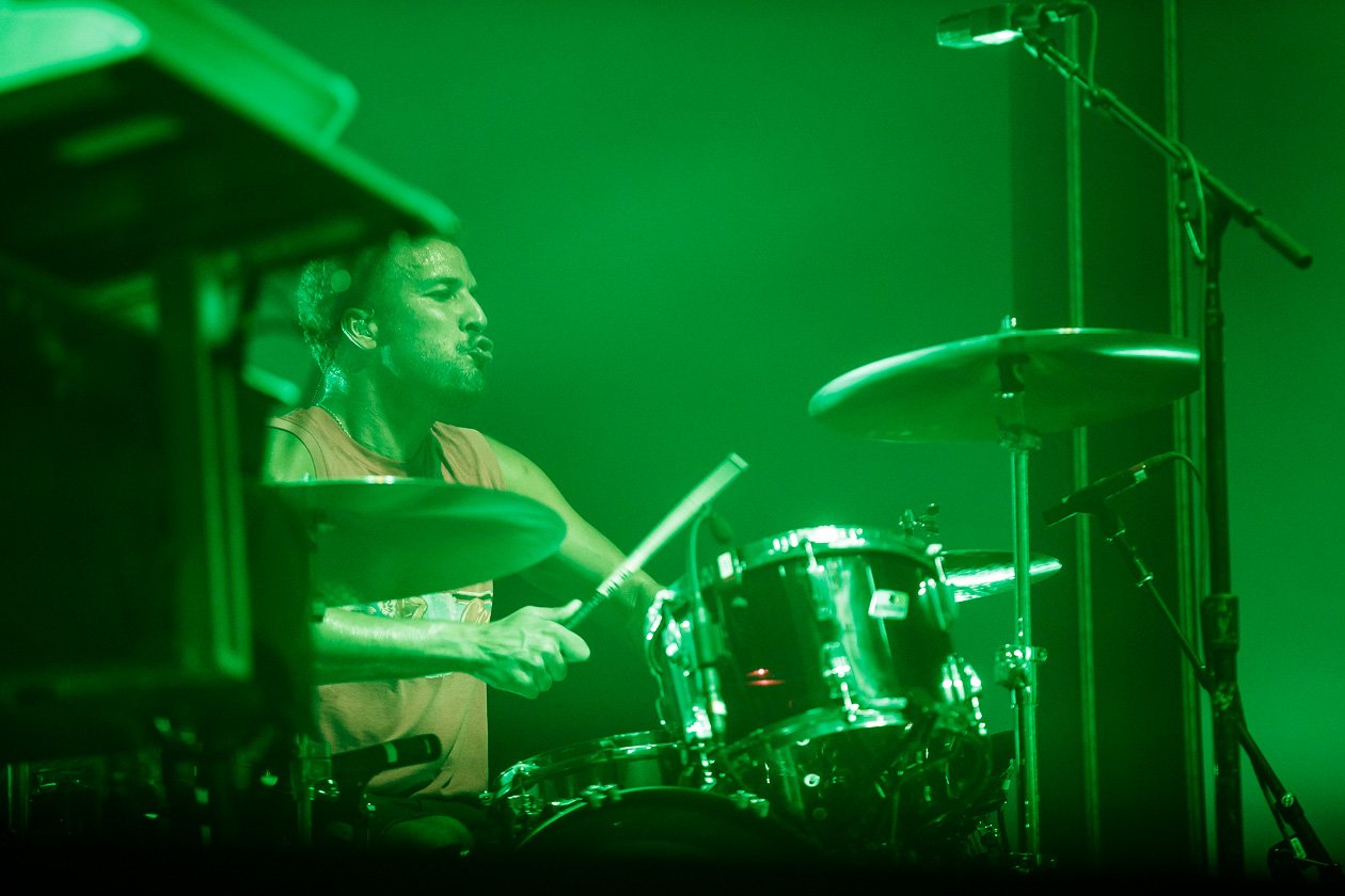 Queens Of The Stone Age – Jon Theodore. (14/16) – Josh Homme und Gang ...