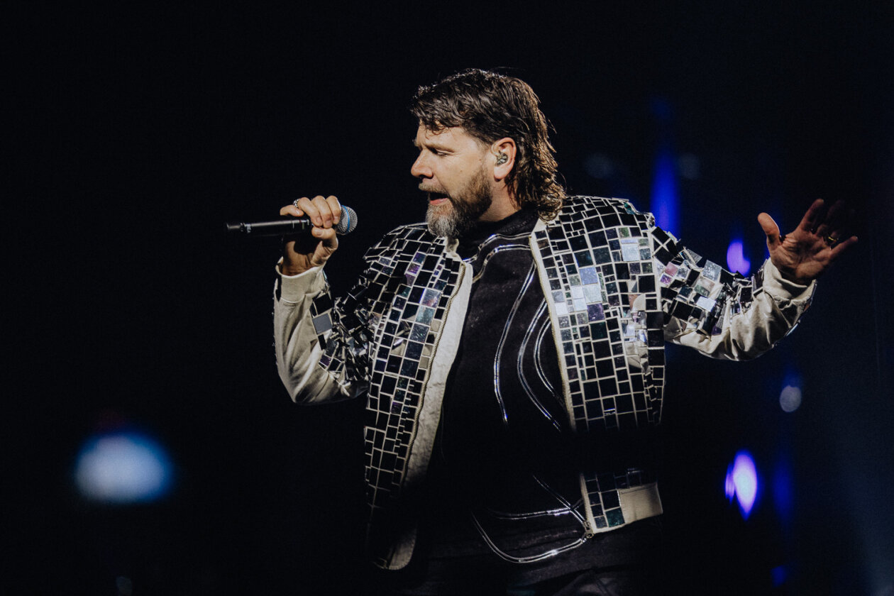 Rea Garvey – Rea Garvey. (8/16) – Der Ire auf "Halo Arena Tour" zu Gast ...