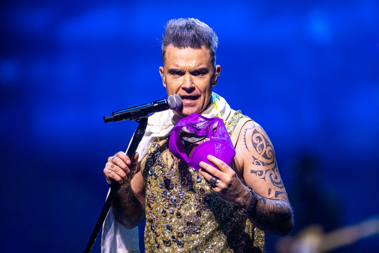 Robbie Williams – Robbie Williams. (25/35) – Pop-Spektakel in der ...