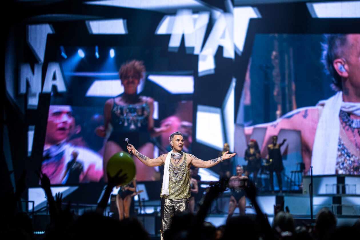 Robbie Williams – Robbie Williams. (33/35) – Pop-Spektakel in der ...