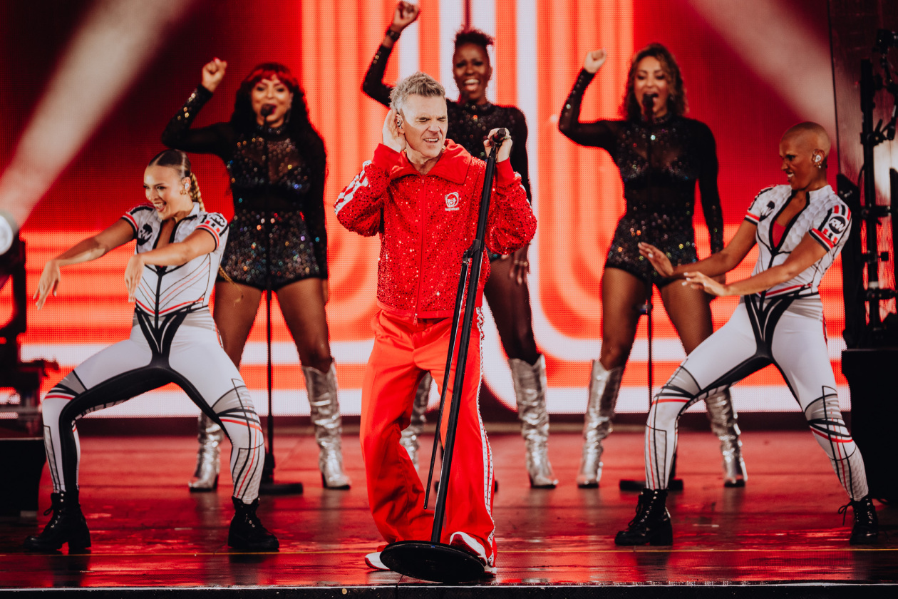 Robbie Williams – Robbie Williams. (13/35) – laut.de – Foto