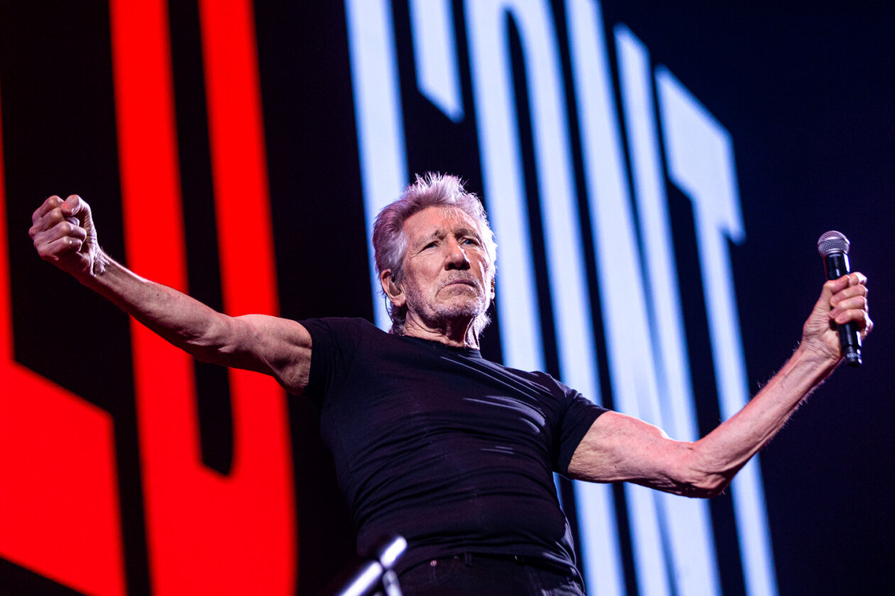 Roger Waters – Roger Waters. (2/21) – Pro- und Anti-Demos vor der Halle ...