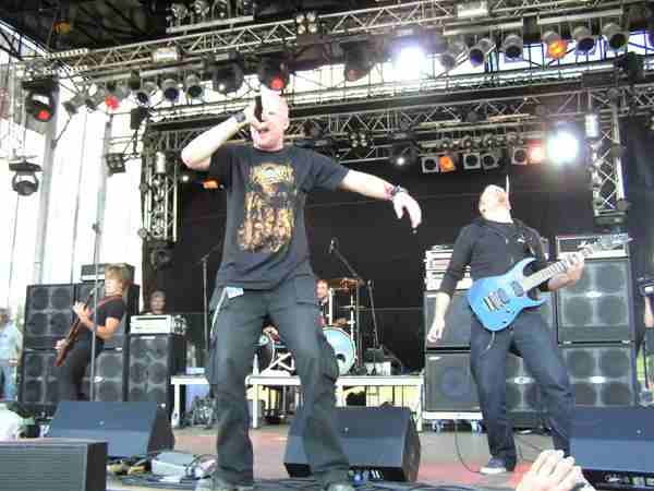 Scar Symmetry – (7/9) – Nicht immer ganz sicher mit der Stimme aber ne ...