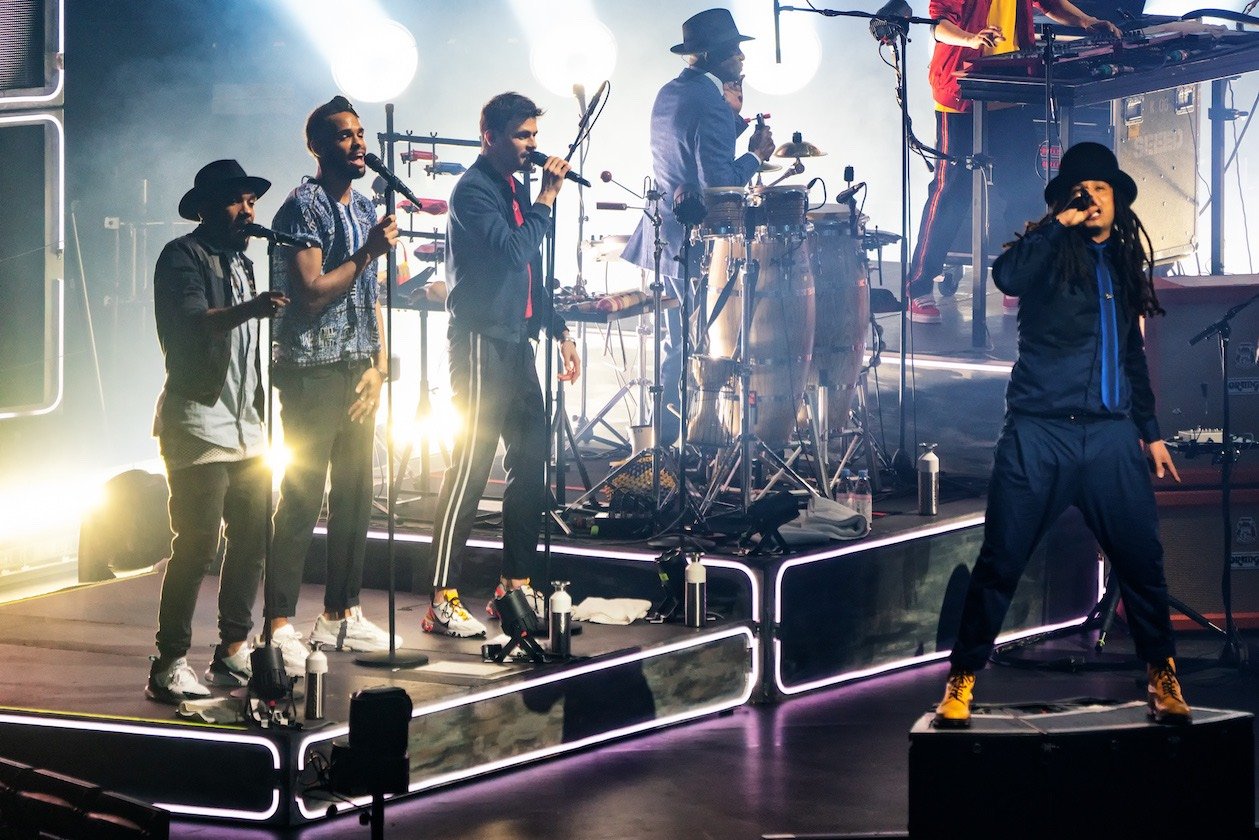 Seeed – Seeed. (8/15) – Nach zwei Jahren zurück auf großer Tour: Peter ...