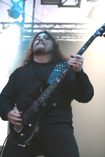 Six Feet Under – Terry Butler (3/17) – Verlangen extra beschissene ...