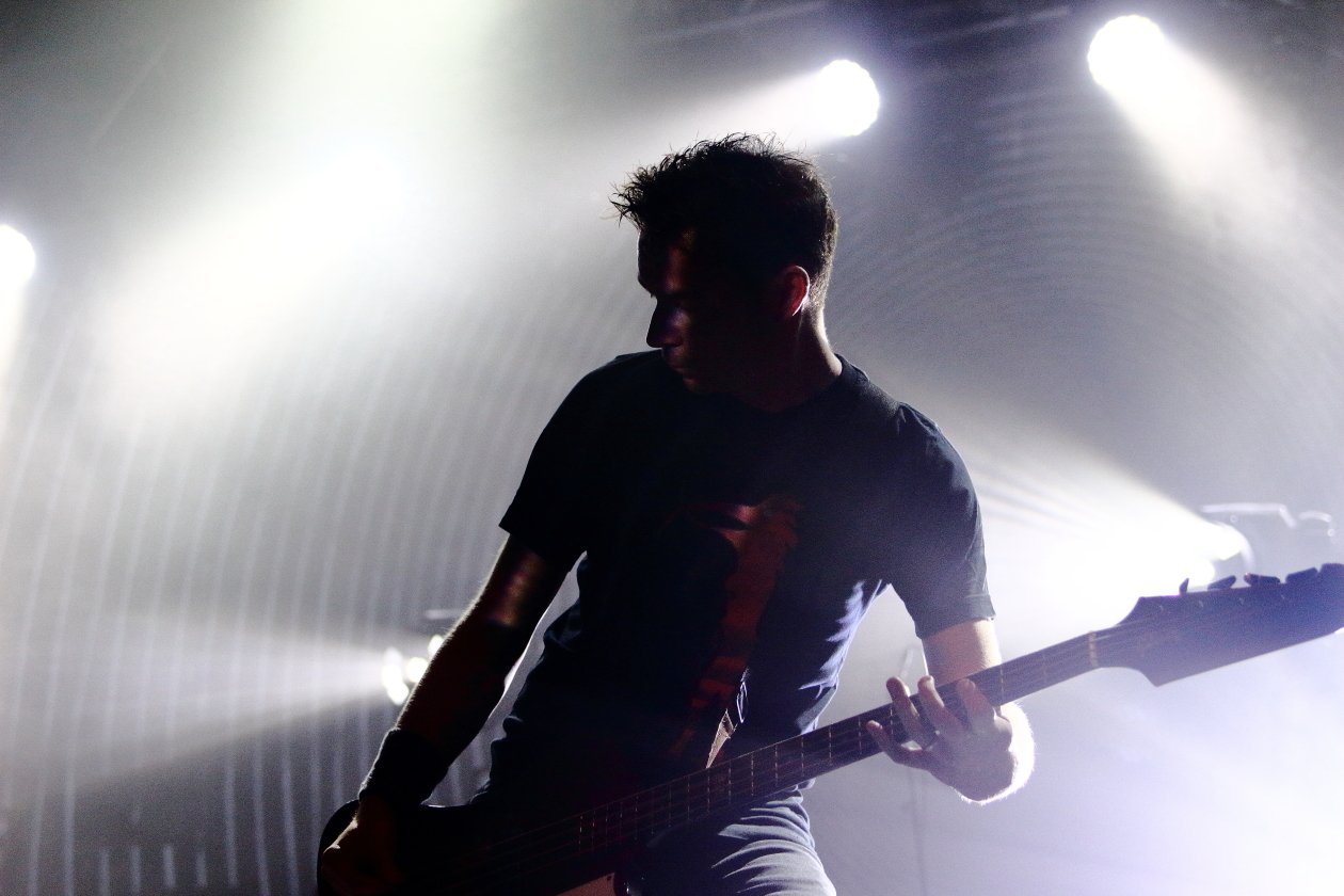 Slowdive – Nick Chaplin (8/11) – Ausverkaufte Show der Shoegaze ...