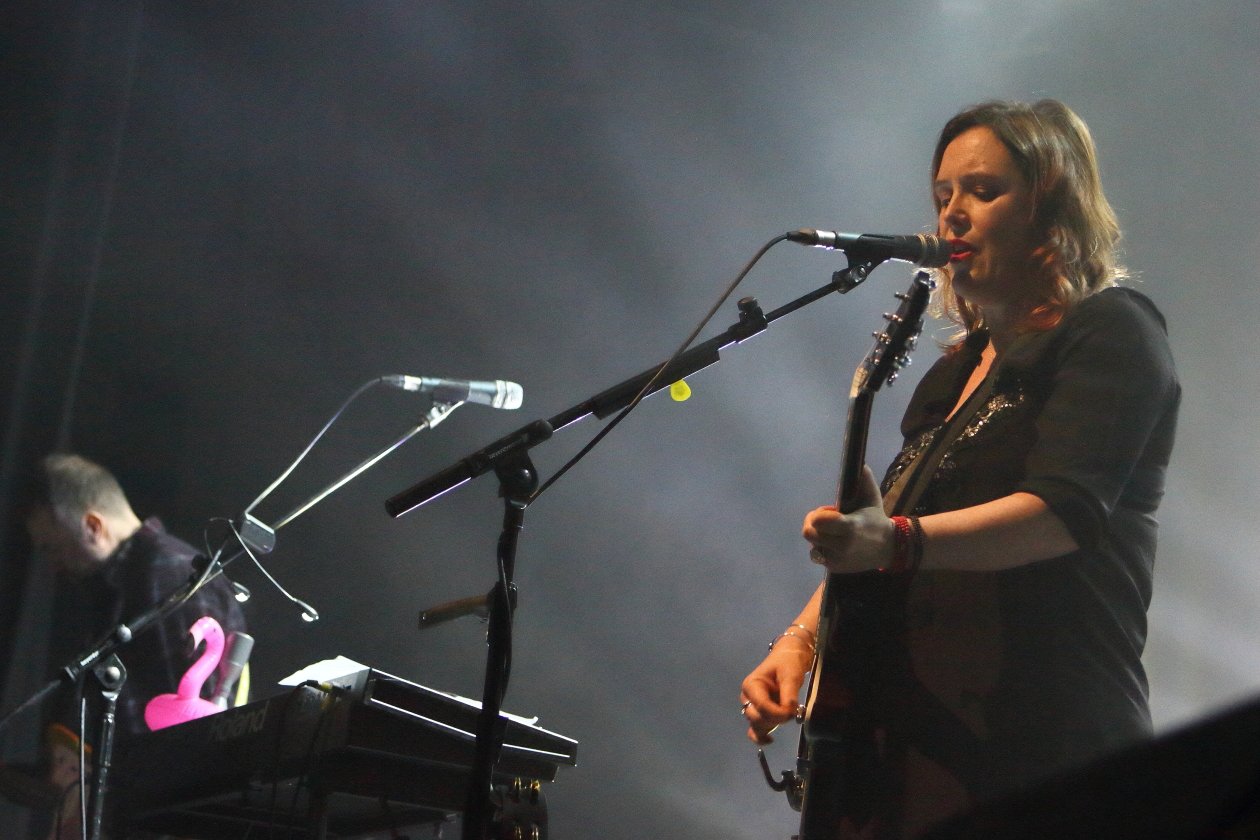 Slowdive – Rachel Goswell (6/11) – Ausverkaufte Show der Shoegaze ...