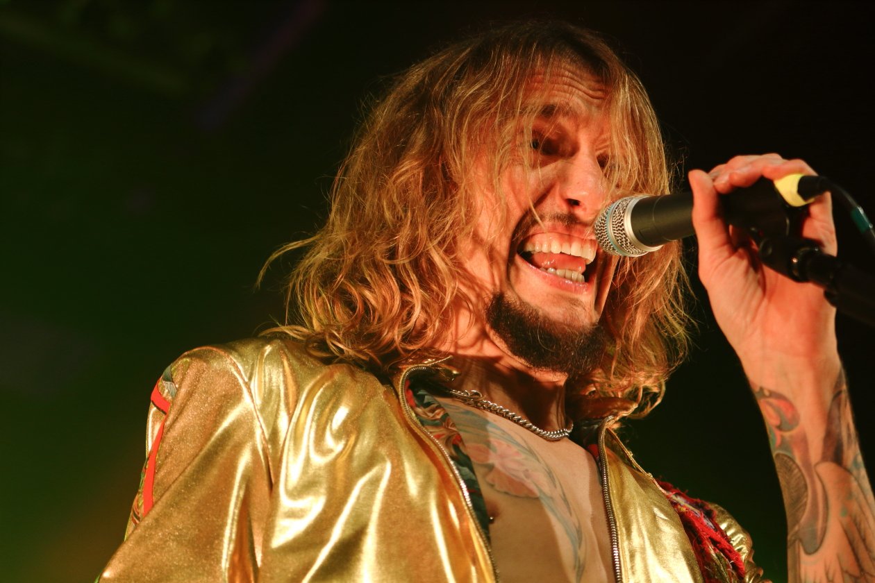 The Darkness – Justin Hawkins. (8/19) – Die Engländer halten mit ...