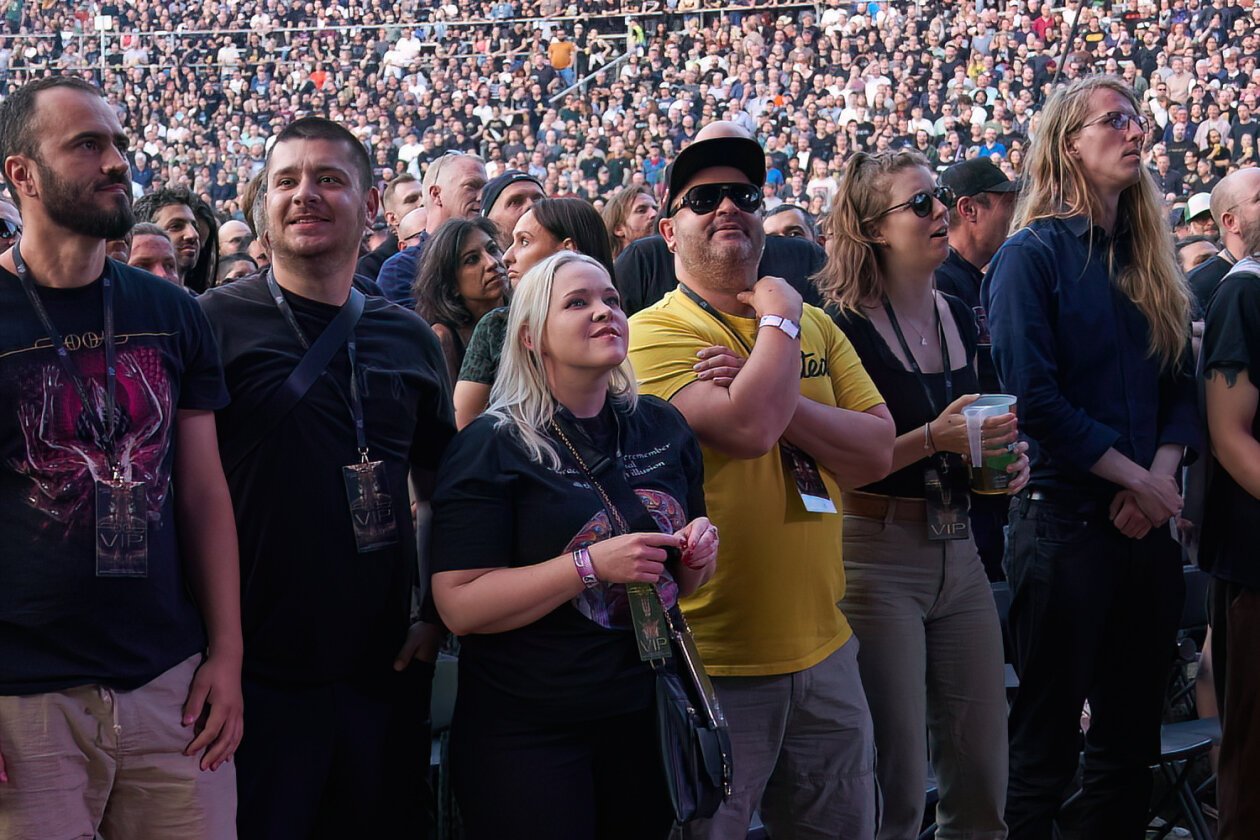 Tool – Fans. (2/32) – Progressive-Legenden on tour: Maynard James ...