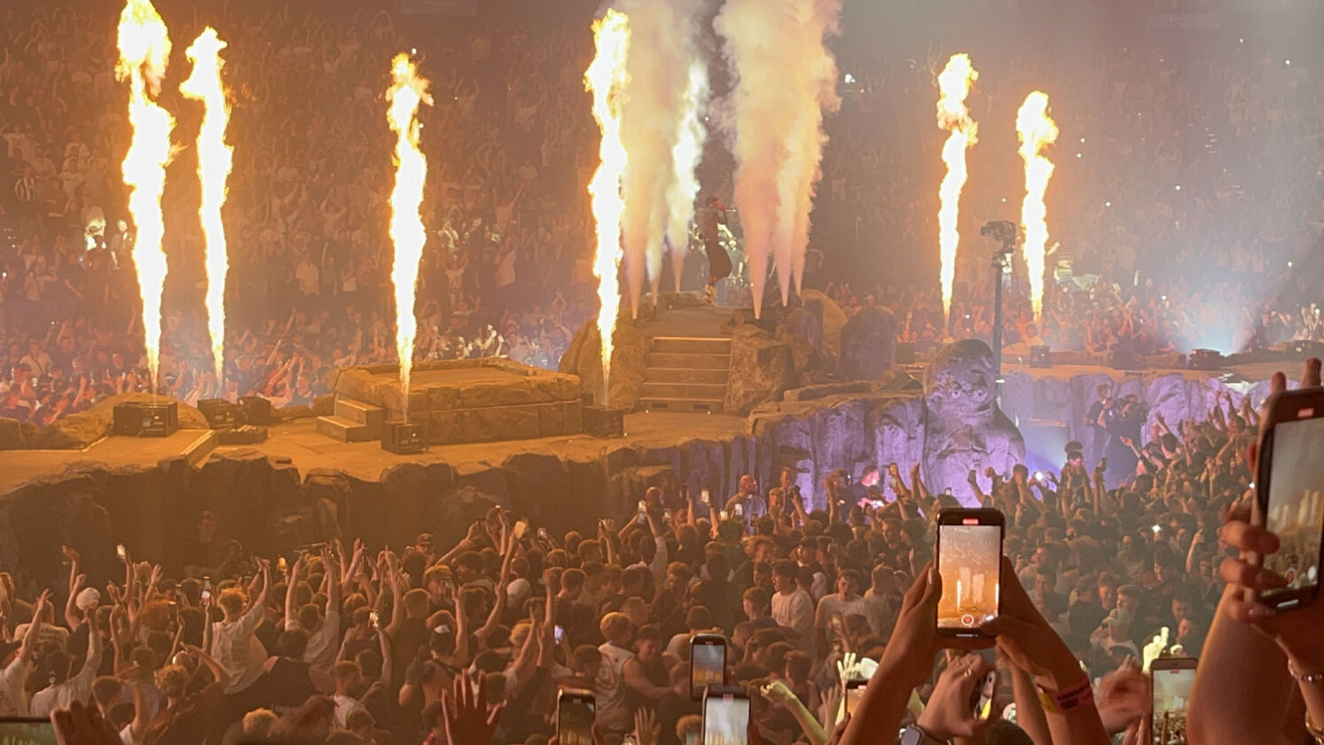 Travis Scott – Travis Scott. (1/8) – Der US-Rapper bei seinem ersten ...