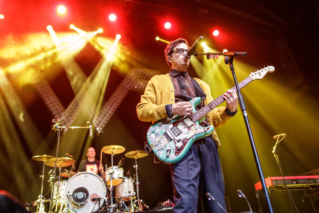Weezer – Weezer im E-Werk. (6/17) – Beverly Hills in town: Rivers Cuomo ...