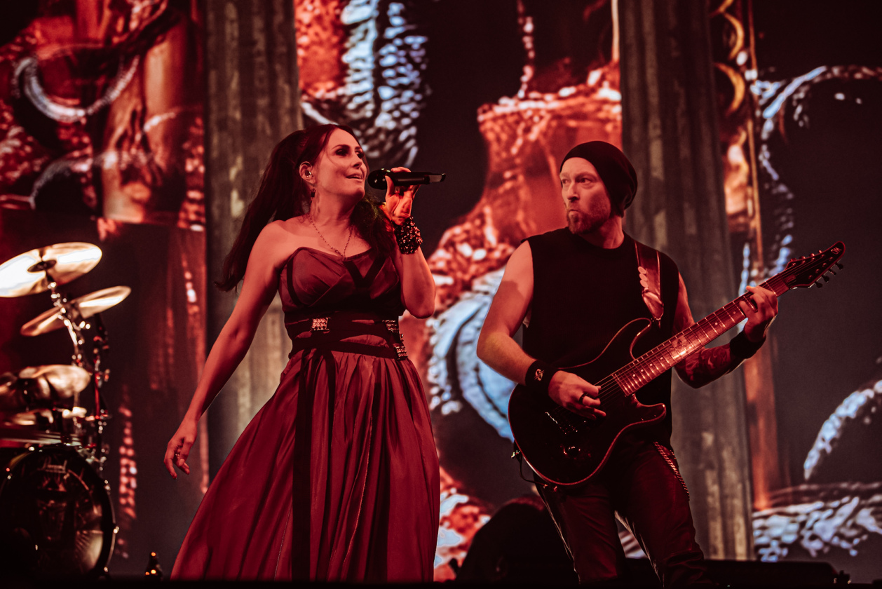 Within Temptation – Within Temptation. (2/30) – Sharon De Adel und Band ...