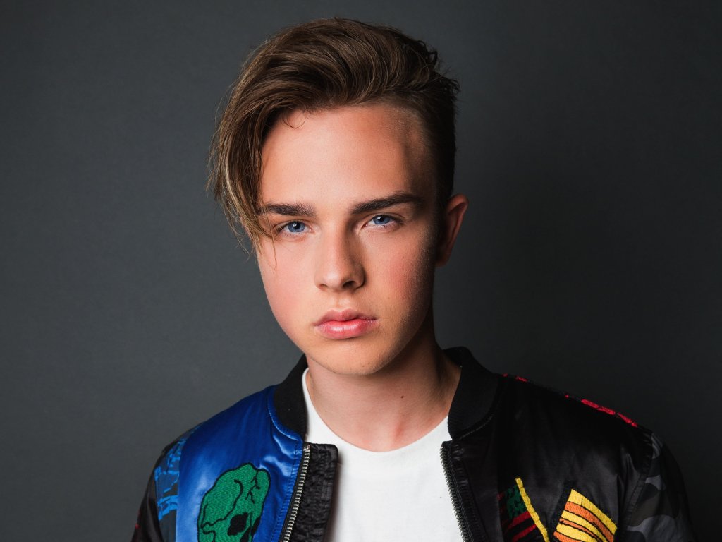 Mike Singer live in Wien am 30. April 2017 – laut.de – Konzert