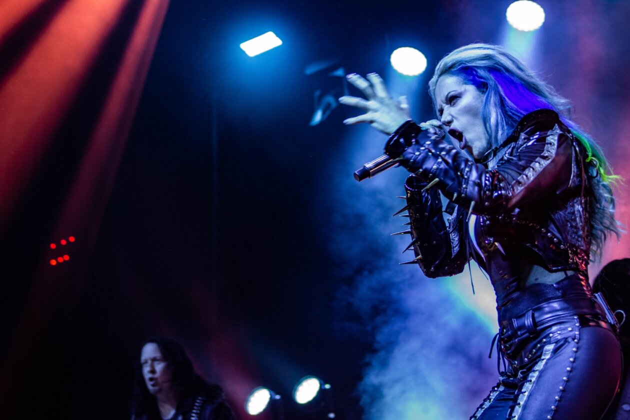 Arch Enemy – Alissa White-Gluz. (6/20) – laut.de – Foto