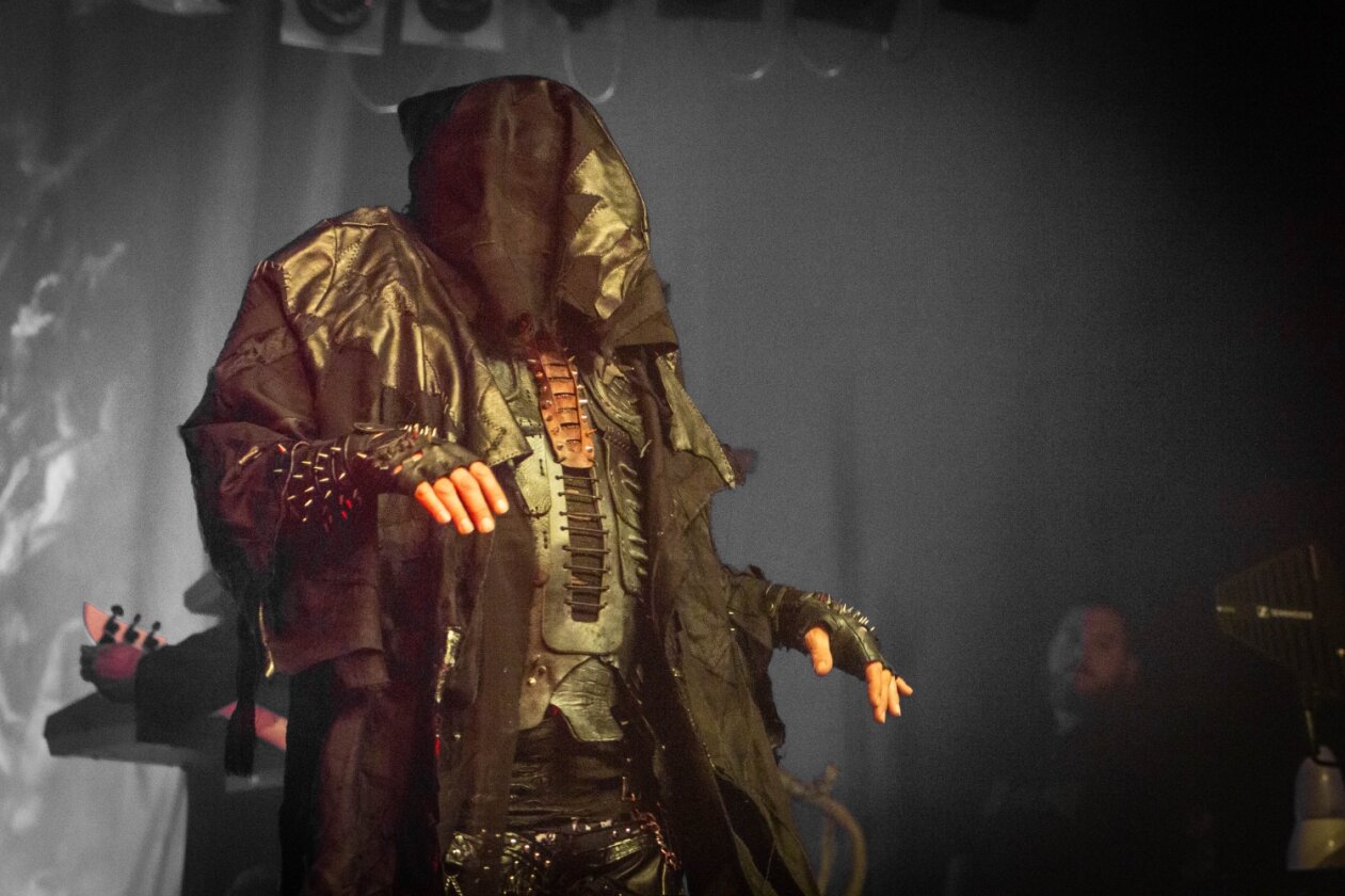 Cradle of Filth: Ex-Gitarrist Stuart Anstis gestorben – laut.de ...