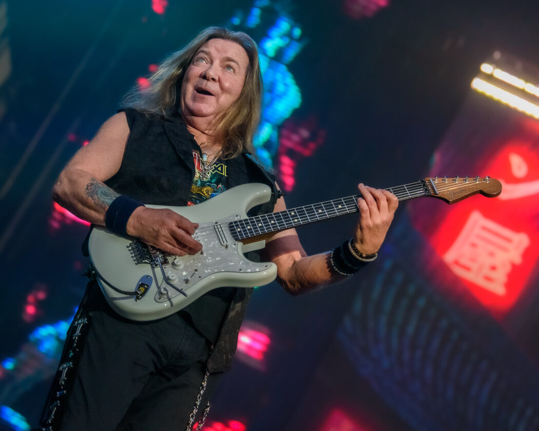 Iron Maiden – Dave Murray. (7/32) – laut.de – Foto